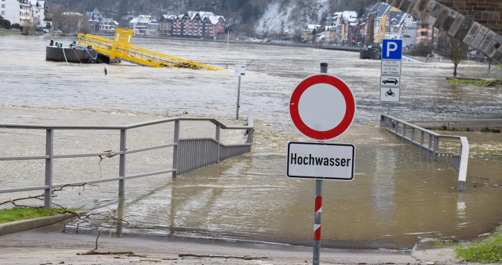 Germany - flood aid & compulsory insurance